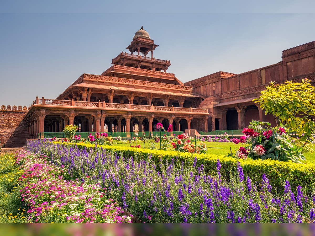 Exploring Fatehpur Sikri Sightseeing | Vehicle