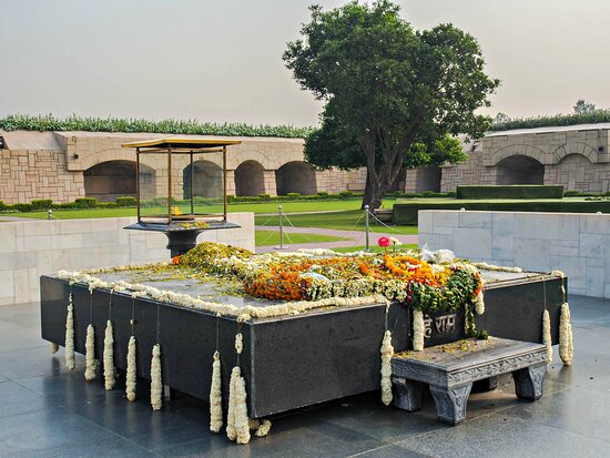 Raj Ghat - History, Location, Timing, Entry Fee and Nearest metro station