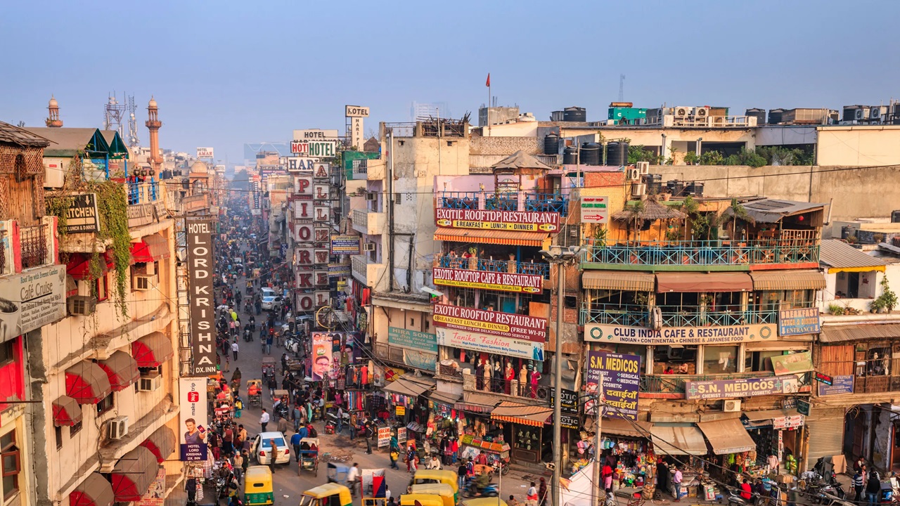Delhi Tour Guide: Things To Do, Activities, Tourism Places, History & Map
