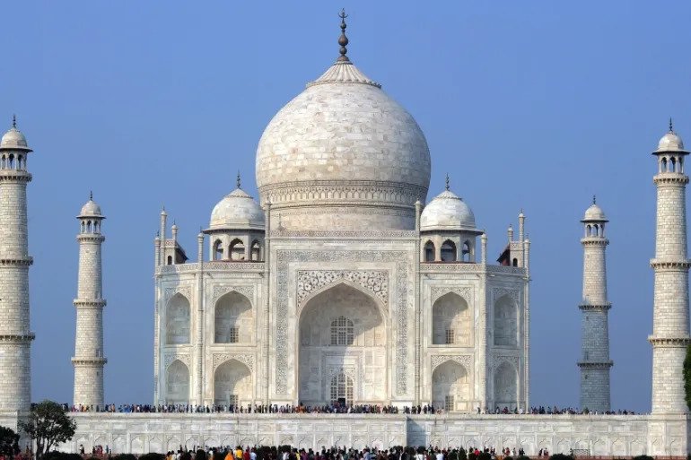 Hotels in Agra Near Taj Mahal: Economy, Luxury, Budget Hotels